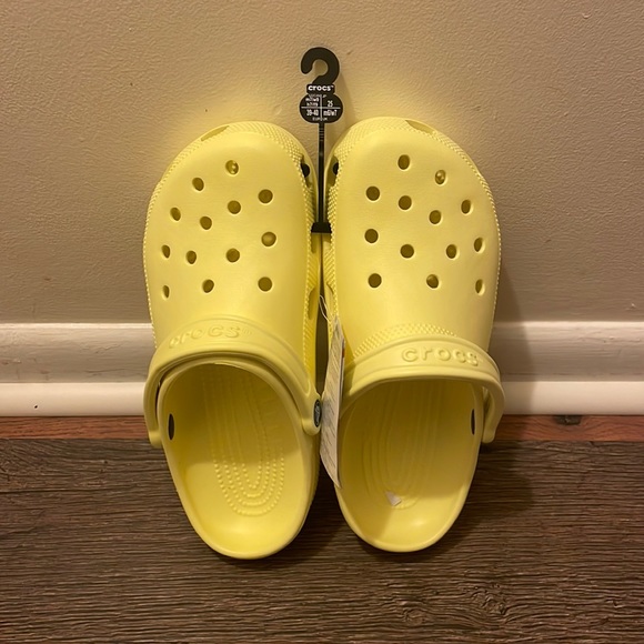 CROCS | Shoes | Slip On Crocs Men Size 7 Women Size 9 | Poshmark